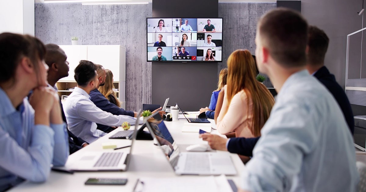 How to Survive Long Meetings Without Losing Focus